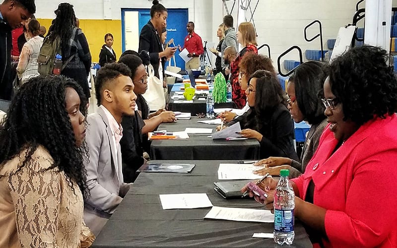 How to Enroll in College—the Right Way - UNCF